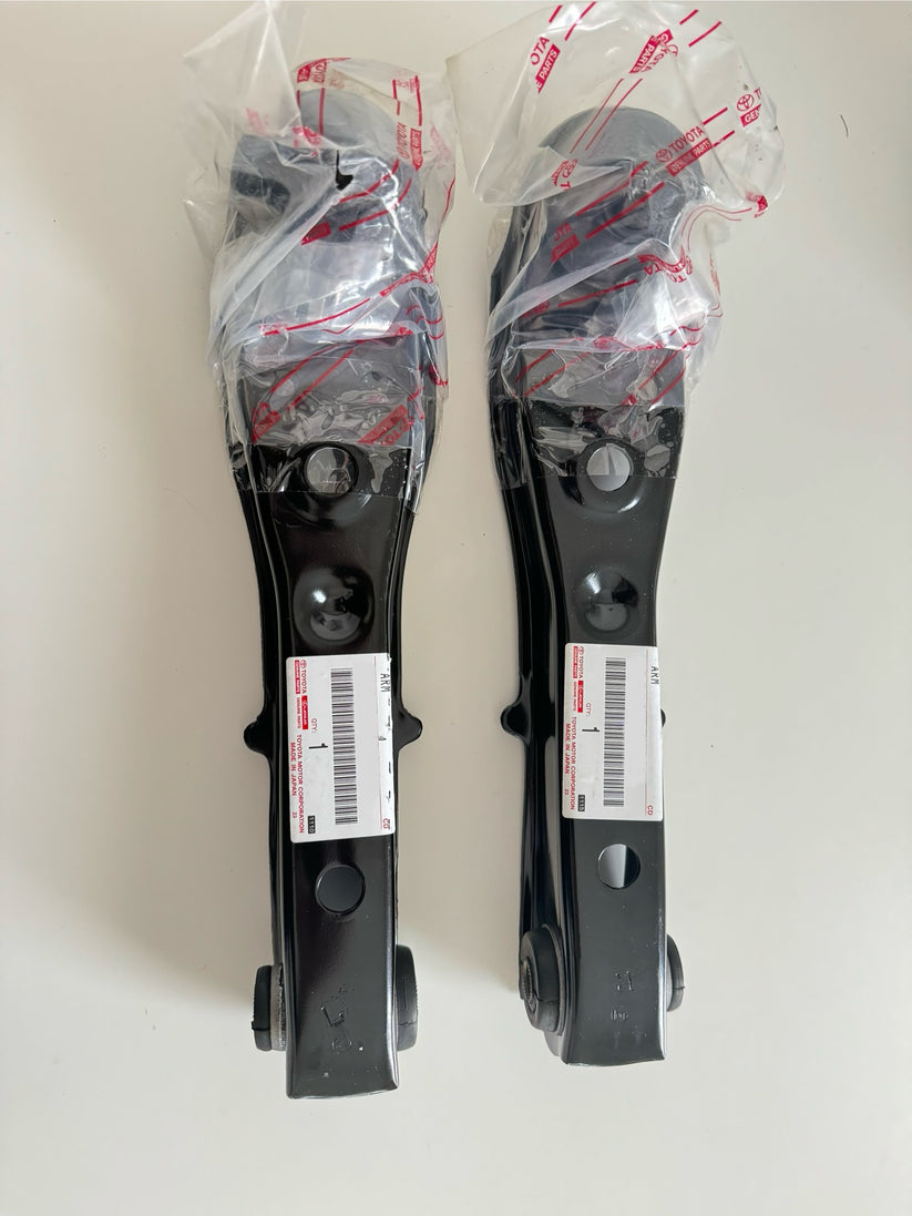 AE86 Front lower control arms OEM – Corolla Spares
