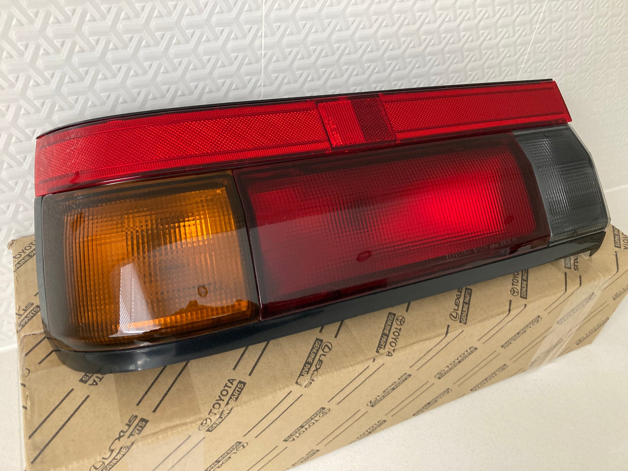 Toyota Sprinter Trueno AE86 Kouki rear tail lamps – Corolla Spares